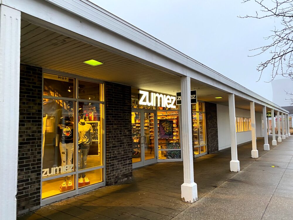 Lighthouse Place Premium Outlets - MTM Premier Property Management